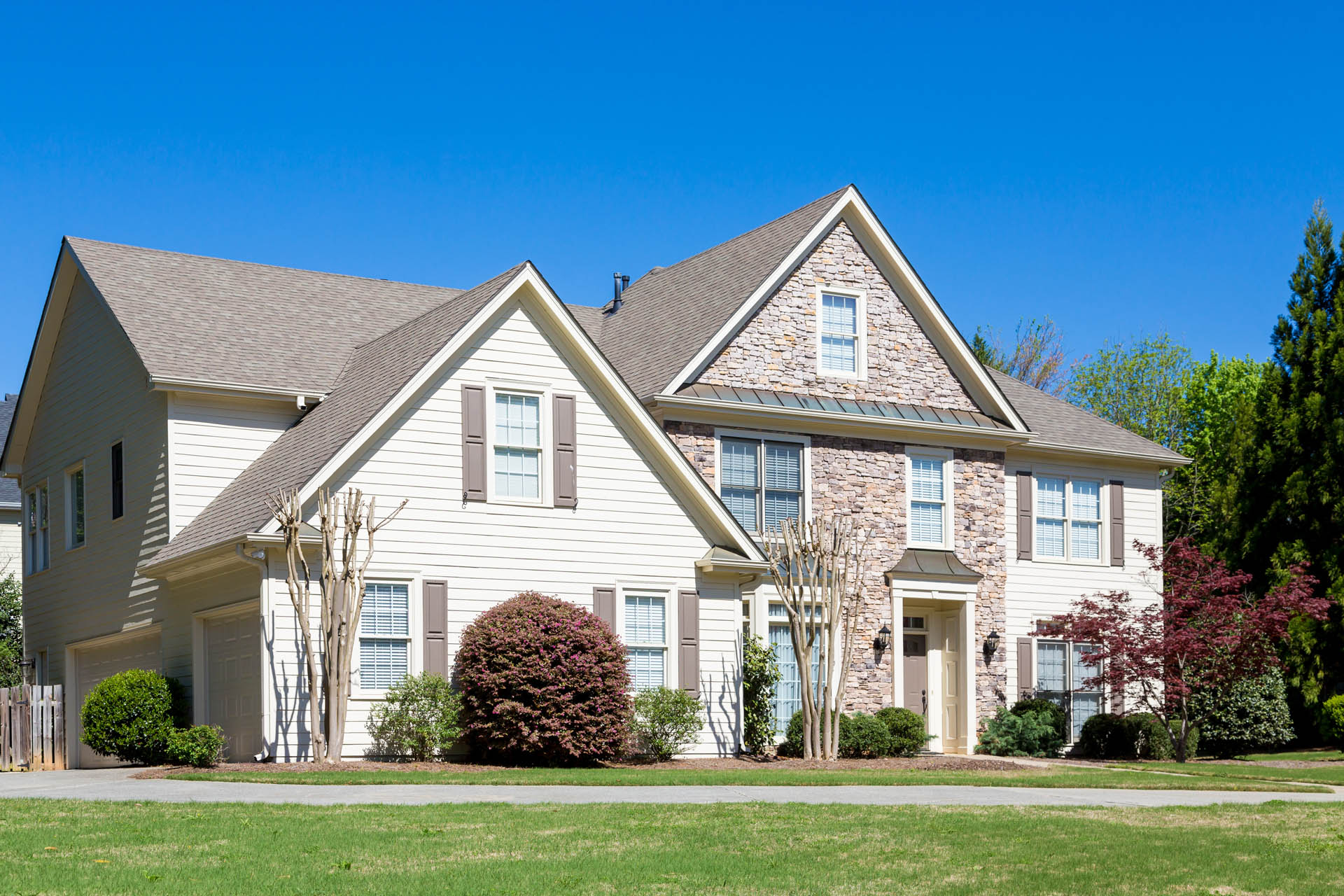 Roofing Company in Greater Fort Worth, TX | Honey Bees Roofing & Solar